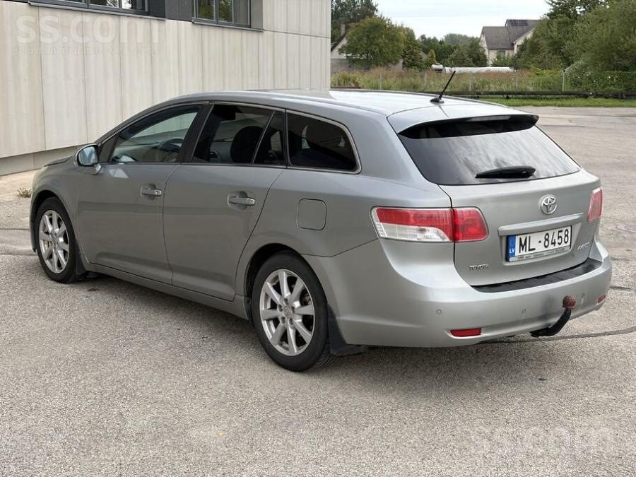 Серый Тойота Авенсис 2010 в Рига, объемом двигателя 2.00 л и пробегом 337 тыс. км за 1150 €, фото 12 на AUTOMOTO.COM.LV