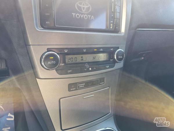 Toyota Avensis 2010 Ukmergė vietnē Pelēks Toyota Avensis 2010 Ukmergė, ar dzinēja tilpumu 2.00 L un nobraukumu 240 tūkst. km par 3650 €, foto 6 vietnē AUTOMOTO.COM.LV