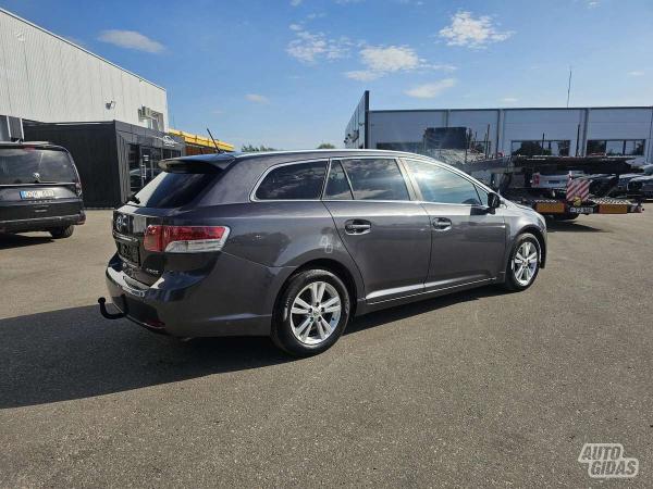 Toyota Avensis 2010 Ukmergė vietnē Pelēks Toyota Avensis 2010 Ukmergė, ar dzinēja tilpumu 2.00 L un nobraukumu 240 tūkst. km par 3650 €, foto 8 vietnē AUTOMOTO.COM.LV