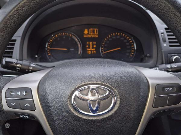 Toyota Avensis 2010 Viļņa vietnē Pelēks Toyota Avensis 2010 Viļņa, ar dzinēja tilpumu 1.60 L un nobraukumu 262 tūkst. km par 3950 €, foto 8 vietnē AUTOMOTO.COM.LV