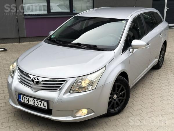 Grey Toyota Avensis 2010 in Riga, with an engine capacity of 2.00 L and mileage of 330 thousand km for 3500 €, photo 6 on AUTOMOTO.COM.LV