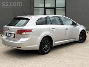 Grey Toyota Avensis 2010 in Riga, with an engine capacity of 2.00 L and mileage of 330 thousand km for 3500 €, photo 8 on AUTOMOTO.COM.LV