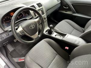 Grey Toyota Avensis 2010 in Riga, with an engine capacity of 2.00 L and mileage of 330 thousand km for 3500 €, photo 11 on AUTOMOTO.COM.LV