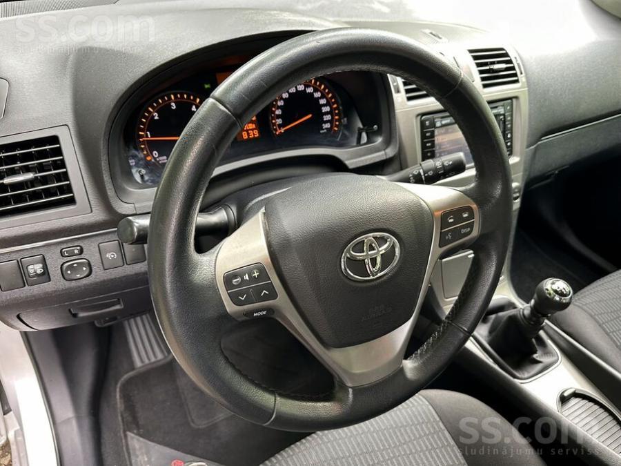 Grey Toyota Avensis 2010 in Riga, with an engine capacity of 2.00 L and mileage of 330 thousand km for 3500 €, photo 16 on AUTOMOTO.COM.LV