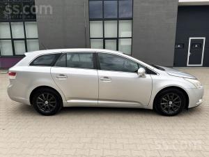 Grey Toyota Avensis 2010 in Riga, with an engine capacity of 2.00 L and mileage of 330 thousand km for 3500 €, photo 27 on AUTOMOTO.COM.LV