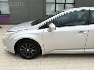 Grey Toyota Avensis 2010 in Riga, with an engine capacity of 2.00 L and mileage of 330 thousand km for 3500 €, photo 28 on AUTOMOTO.COM.LV