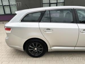 Grey Toyota Avensis 2010 in Riga, with an engine capacity of 2.00 L and mileage of 330 thousand km for 3500 €, photo 30 on AUTOMOTO.COM.LV