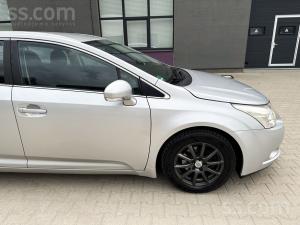 Grey Toyota Avensis 2010 in Riga, with an engine capacity of 2.00 L and mileage of 330 thousand km for 3500 €, photo 31 on AUTOMOTO.COM.LV