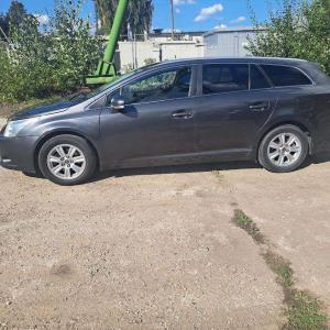 Grey Toyota Avensis 2010 in Vilnius, with an engine capacity of 2.00 L and mileage of 409 thousand km for 3200 €, photo  on AUTOMOTO.COM.LV