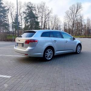 Pelēks Toyota Avensis 2010 Viļņa, ar dzinēja tilpumu 2.00 L un nobraukumu 234 tūkst. km par 3000 €, foto 5 vietnē AUTOMOTO.COM.LV