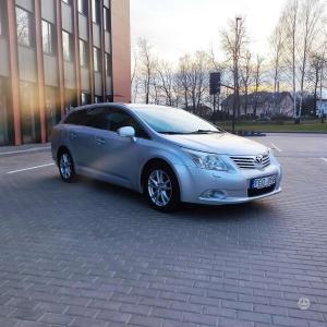 Pelēks Toyota Avensis 2010 Viļņa, ar dzinēja tilpumu 2.00 L un nobraukumu 234 tūkst. km par 3000 €, foto 6 vietnē AUTOMOTO.COM.LV