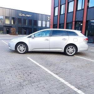 Pelēks Toyota Avensis 2010 Viļņa, ar dzinēja tilpumu 2.00 L un nobraukumu 234 tūkst. km par 3000 €, foto 7 vietnē AUTOMOTO.COM.LV