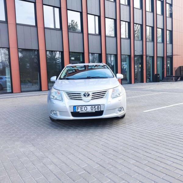 Серый Тойота Авенсис 2010 в Вильнюс, объемом двигателя 2.00 л и пробегом 234 тыс. км за 3000 €, фото 8 на AUTOMOTO.COM.LV