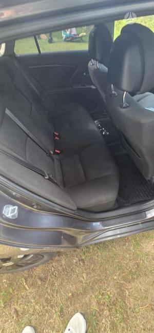 Pelēks Toyota Avensis 2010 Viļņa, ar dzinēja tilpumu 2.00 L un nobraukumu 394 tūkst. km par 2200 €, foto 10 vietnē AUTOMOTO.COM.LV
