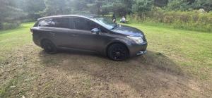 Pelēks Toyota Avensis 2010 Viļņa, ar dzinēja tilpumu 2.00 L un nobraukumu 394 tūkst. km par 2200 €, foto 12 vietnē AUTOMOTO.COM.LV