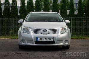 Pelēks Toyota Avensis 2010 Jelgava, ar dzinēja tilpumu 2.20 L un nobraukumu 360 tūkst. km par 3300 €, foto 3 vietnē AUTOMOTO.COM.LV