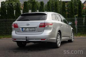 Pelēks Toyota Avensis 2010 Jelgava, ar dzinēja tilpumu 2.20 L un nobraukumu 360 tūkst. km par 3300 €, foto 7 vietnē AUTOMOTO.COM.LV