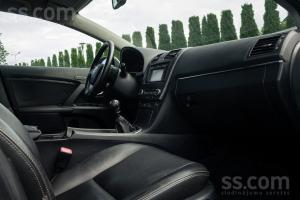 Pelēks Toyota Avensis 2010 Jelgava, ar dzinēja tilpumu 2.20 L un nobraukumu 360 tūkst. km par 3300 €, foto 8 vietnē AUTOMOTO.COM.LV