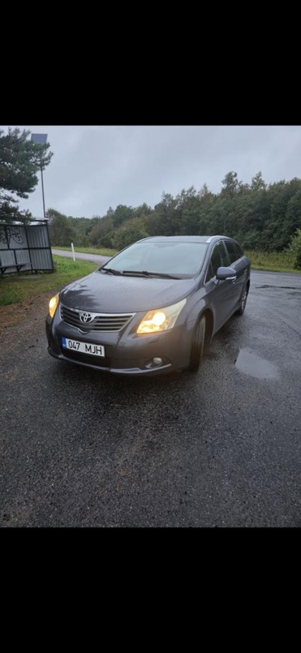 Grey Toyota Avensis 2010 in Tallinn, with an engine capacity of 2.00 L and mileage of 343 thousand km for 3000 €, photo 6 on AUTOMOTO.COM.LV