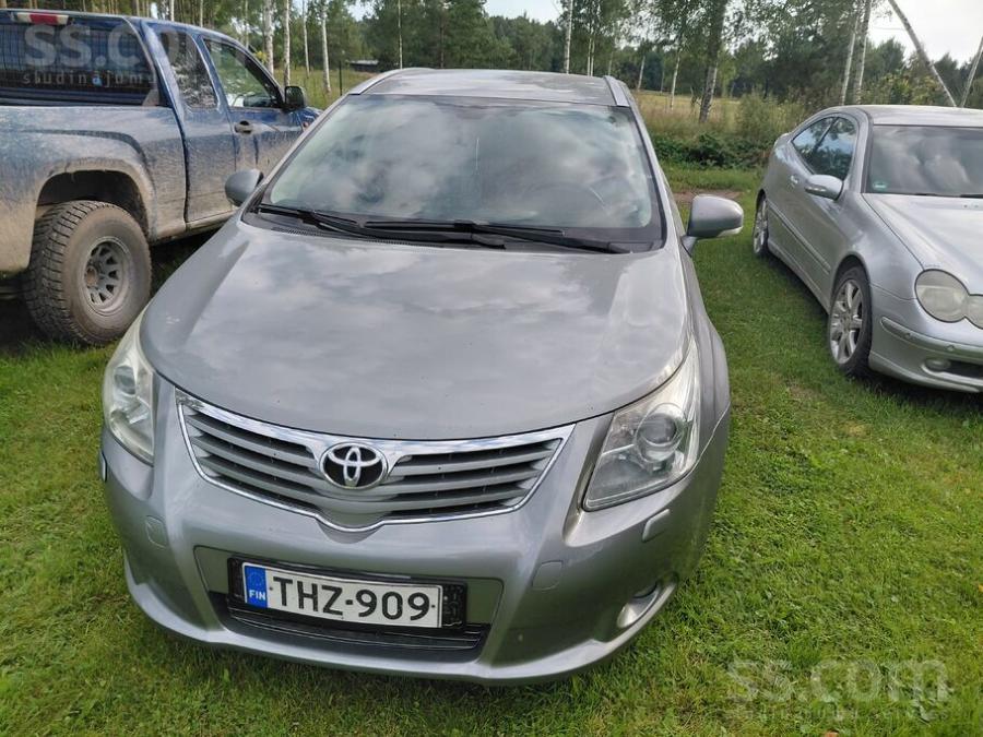 Серый Тойота Авенсис 2010 в Рига, объемом двигателя 2.00 л и пробегом 390 тыс. км за 2250 €, фото 1 на AUTOMOTO.COM.LV