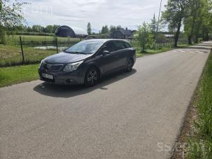 Grey Toyota Avensis 2011 in Riga, with an engine capacity of 2.00 L and mileage of 329 thousand km for 5595 €, photo 1 on AUTOMOTO.COM.LV