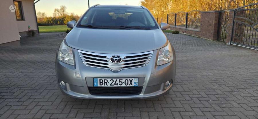 Pelēks Toyota Avensis 2011 Tauragė, ar dzinēja tilpumu 2.00 L un nobraukumu 180 tūkst. km par 3900 €, foto 5 vietnē AUTOMOTO.COM.LV