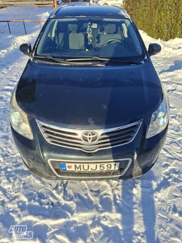 Grey Toyota Avensis 2011 in Radviliskis, with an engine capacity of 2.00 L and mileage of 384 thousand km for 3800 €, photo 2 on AUTOMOTO.COM.LV