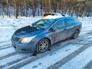 Серый Тойота Авенсис 2011 в Вильнюс, объемом двигателя 2.20 л и пробегом 440 тыс. км за 1700 €, фото 2 на AUTOMOTO.COM.LV