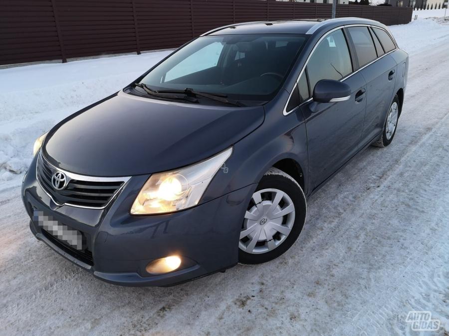Grey Toyota Avensis 2011 in Jurbarkas, with an engine capacity of 2.00 L and mileage of 2970 thousand km for 3200 €, photo 1 on AUTOMOTO.COM.LV