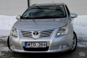 Pelēks Toyota Avensis 2011 Kretinga, ar dzinēja tilpumu 2.20 L un nobraukumu 227 tūkst. km par 4550 €, foto 2 vietnē AUTOMOTO.COM.LV