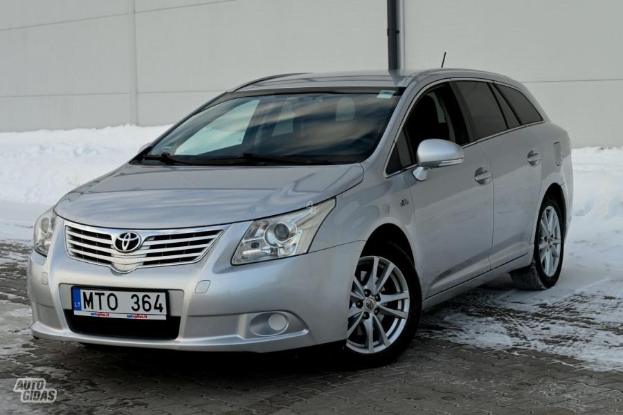 Pelēks Toyota Avensis 2011 Kretinga, ar dzinēja tilpumu 2.20 L un nobraukumu 227 tūkst. km par 4550 €, foto 3 vietnē AUTOMOTO.COM.LV