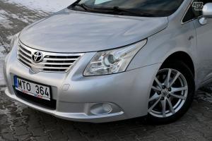 Pelēks Toyota Avensis 2011 Kretinga, ar dzinēja tilpumu 2.20 L un nobraukumu 227 tūkst. km par 4550 €, foto 4 vietnē AUTOMOTO.COM.LV