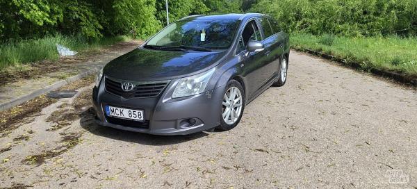 Серый Тойота Авенсис 2011 в Вильнюс, объемом двигателя 2.20 л и пробегом 400 тыс. км за 2500 €, фото 1 на AUTOMOTO.COM.LV
