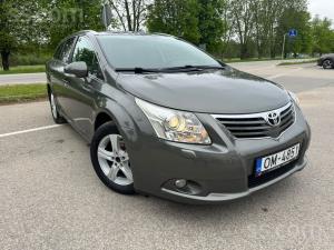 Pelēks Toyota Avensis 2011 Ogre, ar dzinēja tilpumu 1.80 L un nobraukumu 223 tūkst. km par 6950 €, foto  vietnē AUTOMOTO.COM.LV