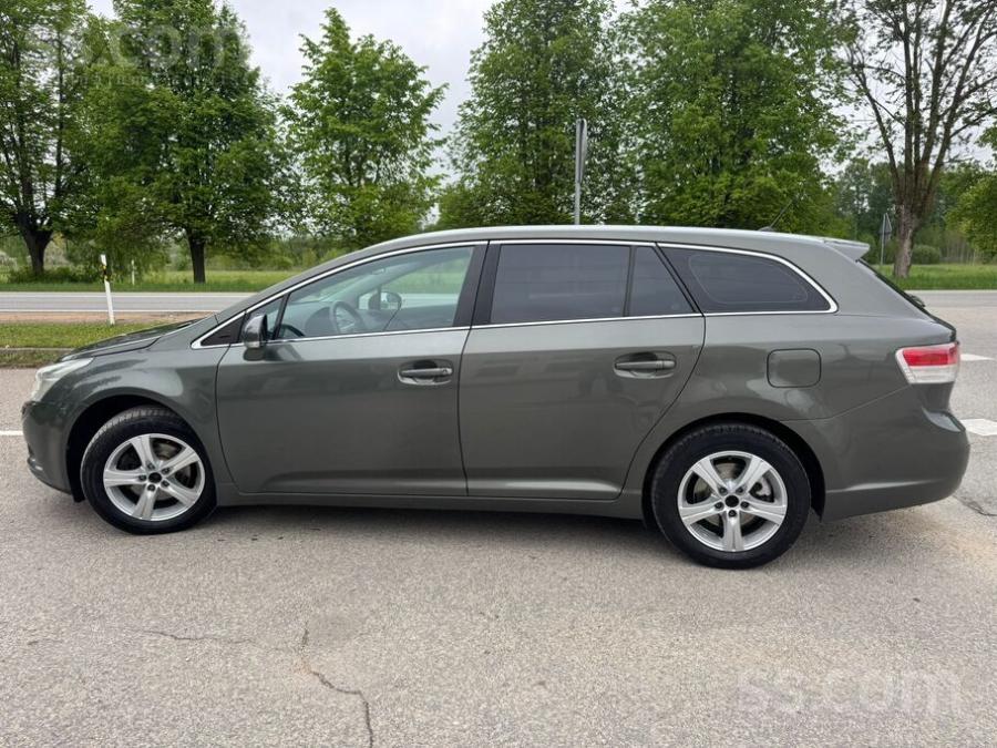 Pelēks Toyota Avensis 2011 Ogre, ar dzinēja tilpumu 1.80 L un nobraukumu 223 tūkst. km par 6950 €, foto 7 vietnē AUTOMOTO.COM.LV