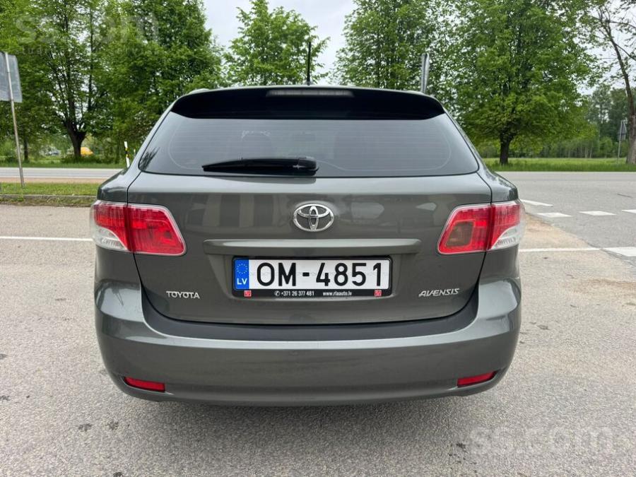 Pelēks Toyota Avensis 2011 Ogre, ar dzinēja tilpumu 1.80 L un nobraukumu 223 tūkst. km par 6950 €, foto 8 vietnē AUTOMOTO.COM.LV