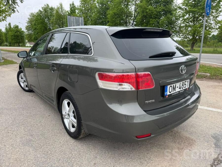 Pelēks Toyota Avensis 2011 Ogre, ar dzinēja tilpumu 1.80 L un nobraukumu 223 tūkst. km par 6950 €, foto 9 vietnē AUTOMOTO.COM.LV