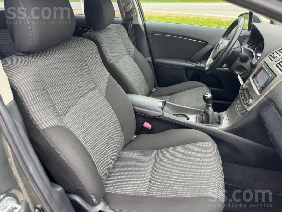 Pelēks Toyota Avensis 2011 Ogre, ar dzinēja tilpumu 1.80 L un nobraukumu 223 tūkst. km par 6950 €, foto 15 vietnē AUTOMOTO.COM.LV