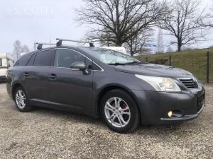 Серый Тойота Авенсис 2011 в Валмиера, объемом двигателя 2.00 л и пробегом 295 тыс. км за 4390 €, фото 3 на AUTOMOTO.COM.LV