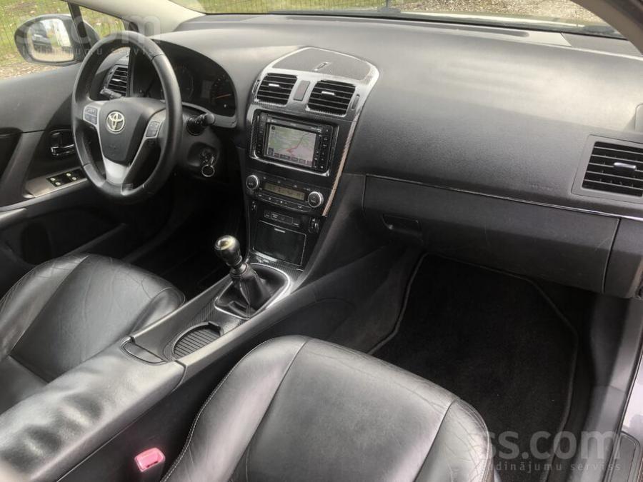 Серый Тойота Авенсис 2011 в Валмиера, объемом двигателя 2.00 л и пробегом 295 тыс. км за 4390 €, фото 6 на AUTOMOTO.COM.LV