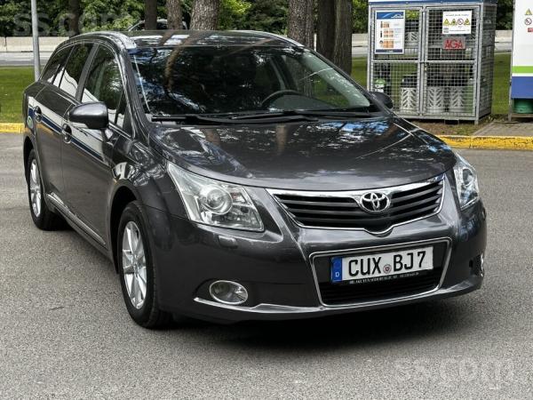 Серый Тойота Авенсис 2011 в Рига, объемом двигателя 2.00 л и пробегом 222 тыс. км за 5990 €, фото 1 на AUTOMOTO.COM.LV