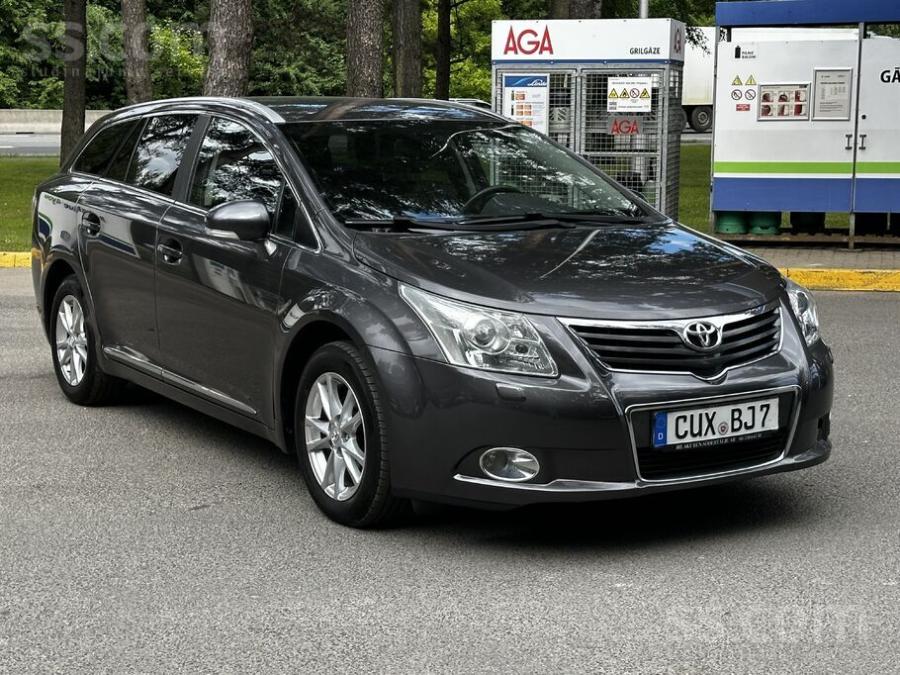 Серый Тойота Авенсис 2011 в Рига, объемом двигателя 2.00 л и пробегом 222 тыс. км за 5990 €, фото 3 на AUTOMOTO.COM.LV