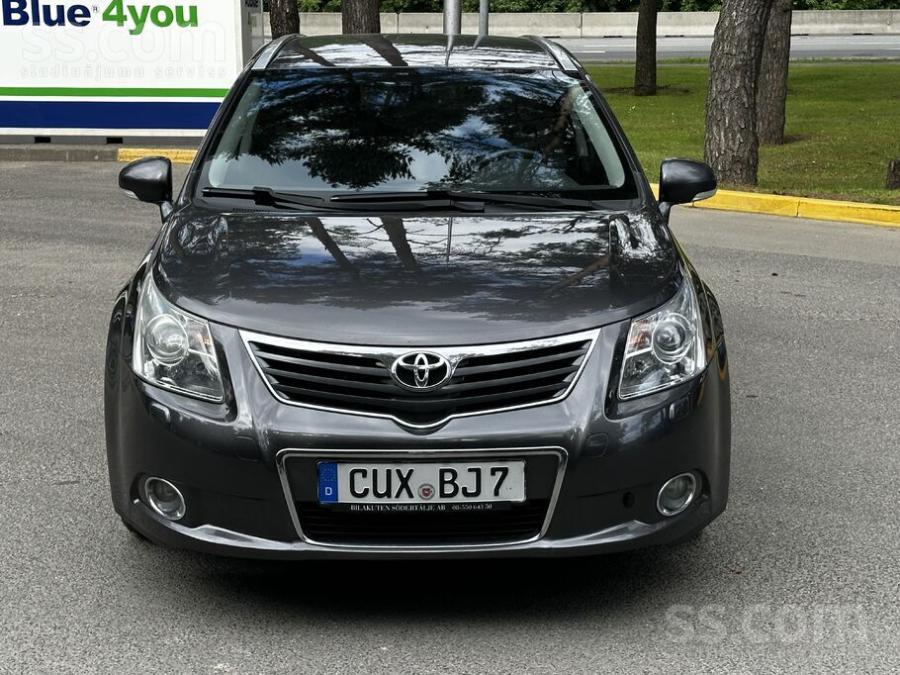 Серый Тойота Авенсис 2011 в Рига, объемом двигателя 2.00 л и пробегом 222 тыс. км за 5990 €, фото 4 на AUTOMOTO.COM.LV