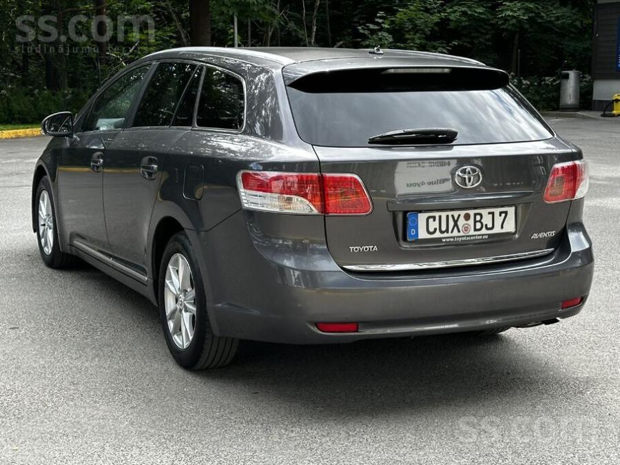 Серый Тойота Авенсис 2011 в Рига, объемом двигателя 2.00 л и пробегом 222 тыс. км за 5990 €, фото 7 на AUTOMOTO.COM.LV