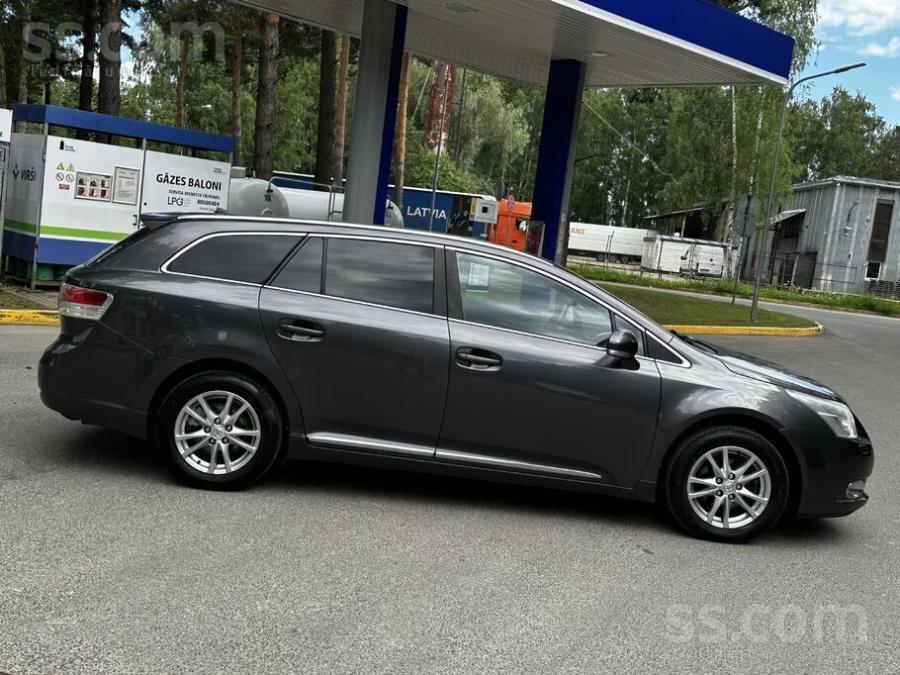 Серый Тойота Авенсис 2011 в Рига, объемом двигателя 2.00 л и пробегом 222 тыс. км за 5990 €, фото 8 на AUTOMOTO.COM.LV