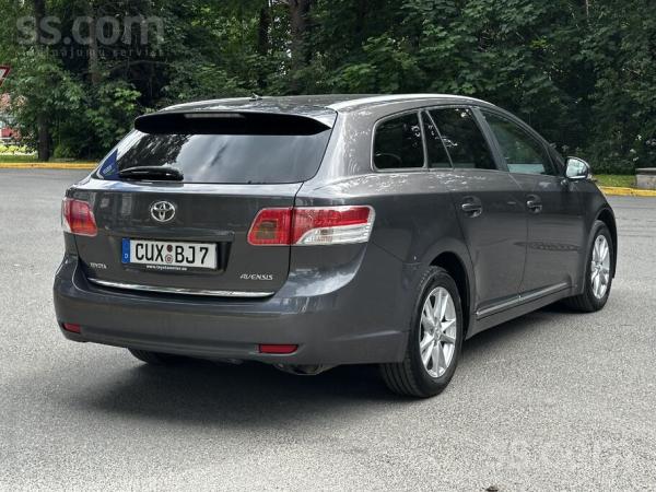 Серый Тойота Авенсис 2011 в Рига, объемом двигателя 2.00 л и пробегом 222 тыс. км за 5990 €, фото 10 на AUTOMOTO.COM.LV