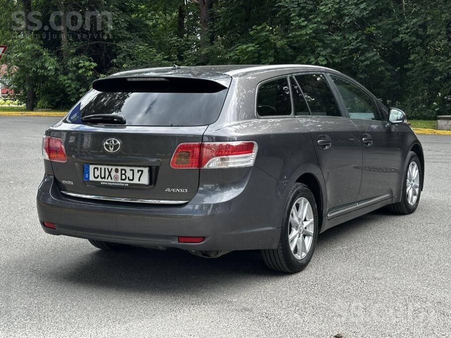 Серый Тойота Авенсис 2011 в Рига, объемом двигателя 2.00 л и пробегом 222 тыс. км за 5990 €, фото 11 на AUTOMOTO.COM.LV