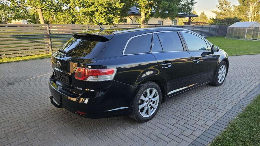 Серый Тойота Авенсис 2011 в Каунас, объемом двигателя 2.00 л и пробегом 235 тыс. км за 4500 €, фото 7 на AUTOMOTO.COM.LV