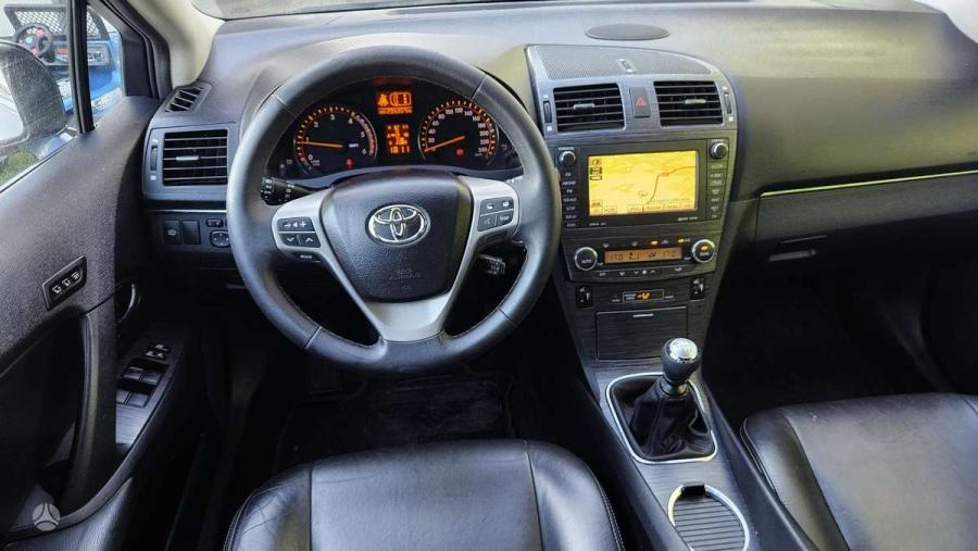 Серый Тойота Авенсис 2011 в Каунас, объемом двигателя 2.00 л и пробегом 235 тыс. км за 4500 €, фото 14 на AUTOMOTO.COM.LV