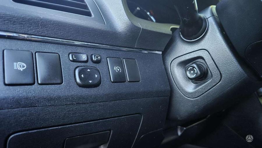 Серый Тойота Авенсис 2011 в Каунас, объемом двигателя 2.00 л и пробегом 235 тыс. км за 4500 €, фото 19 на AUTOMOTO.COM.LV